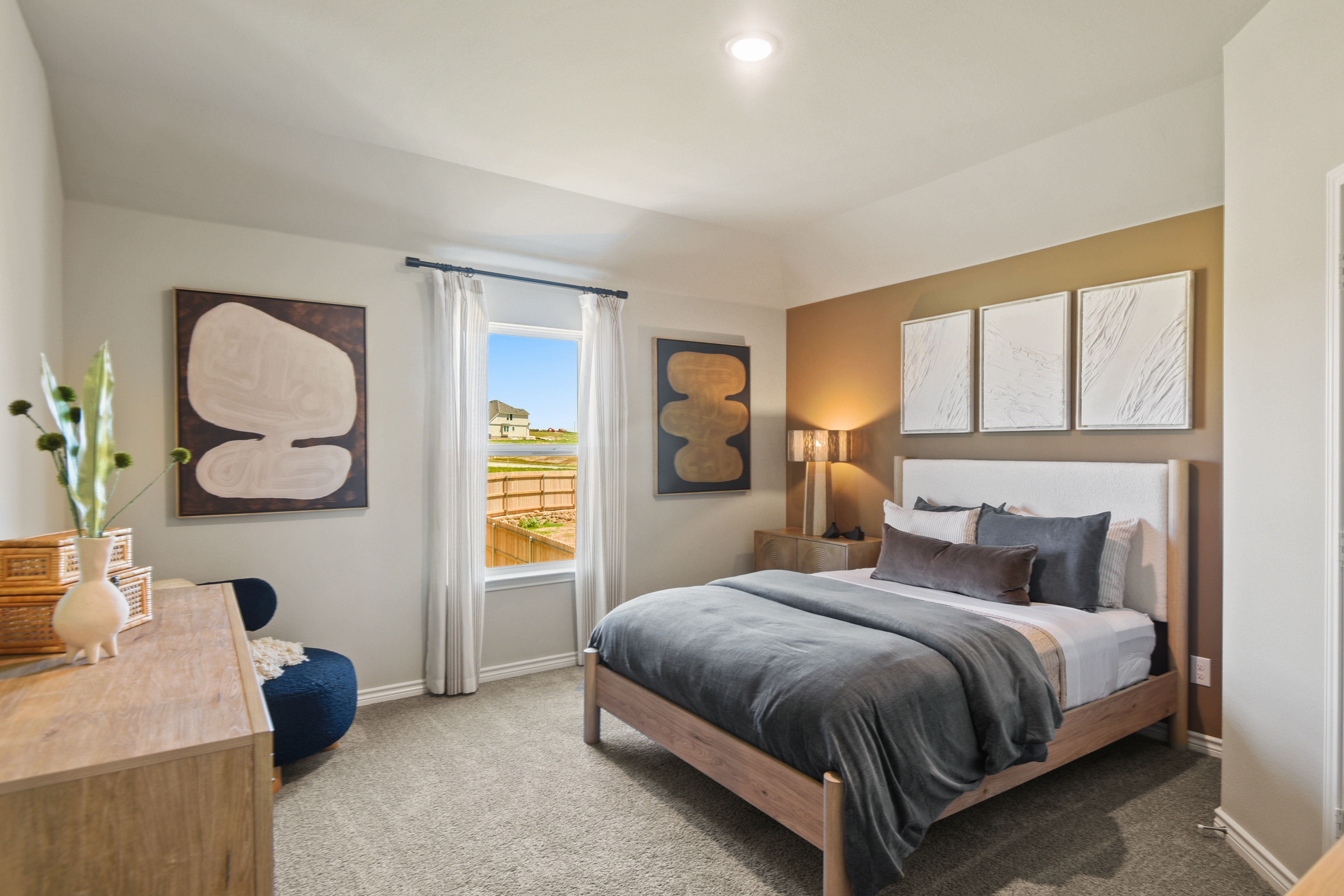 4 Simple Spare Bedroom Ideas for Style, Storage & Flexibility